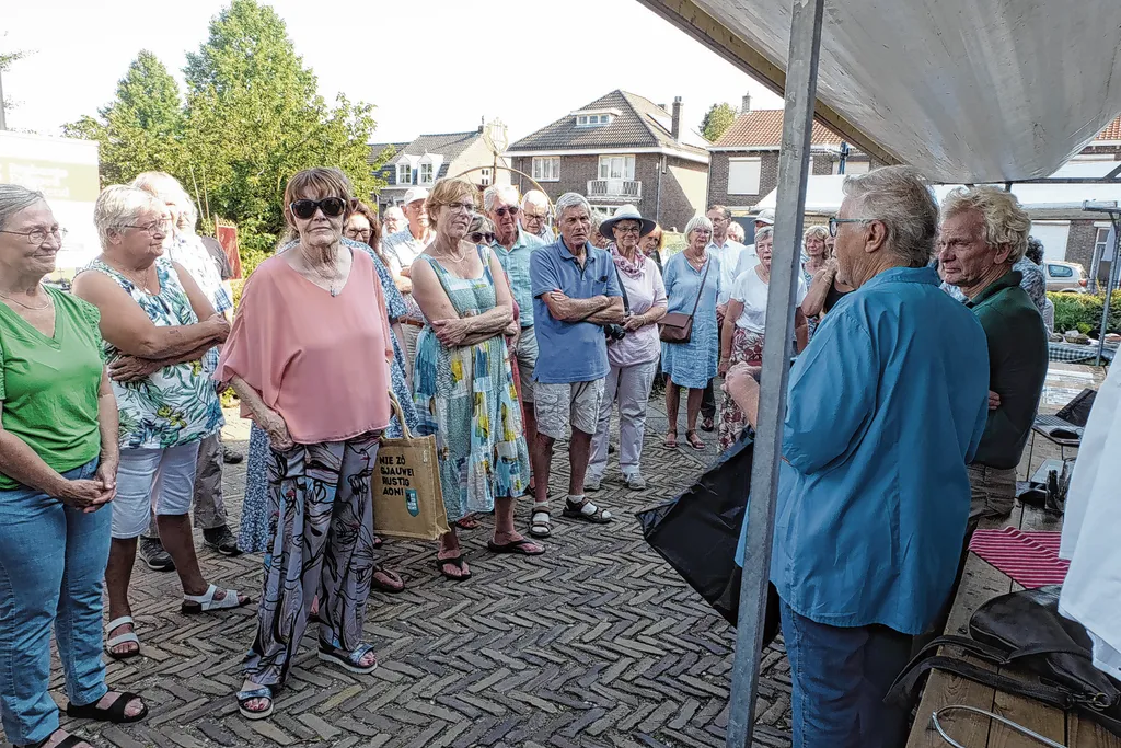 Prijzenregen tijdens Open MonumentendagVoortsepad in vroeger tijden en ...